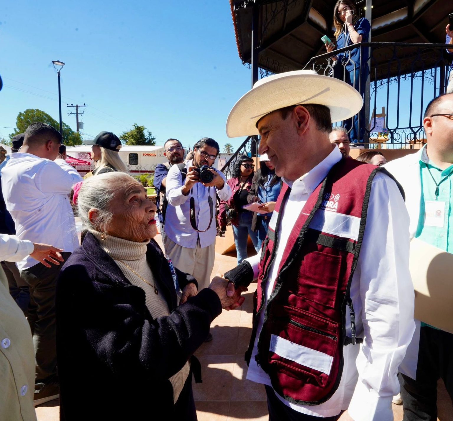 ¡Justicia para Oquitoa! Tras 15 años de espera, Durazo entrega ...